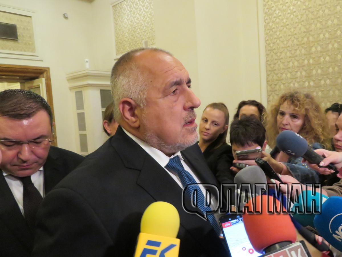 Гешев внесе в НС нови доказателства срещу Борисов